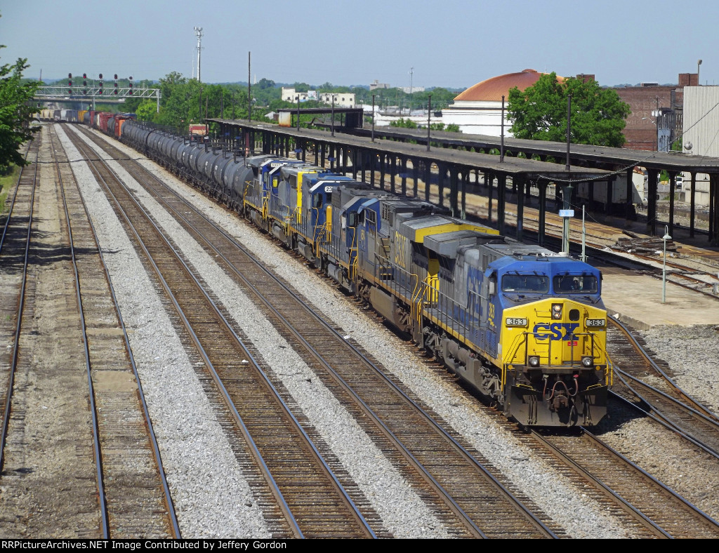 CSX Q684